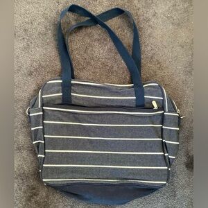 thirty-one | Bags | Thirtyone Away For The Weekender Bag | Poshmark